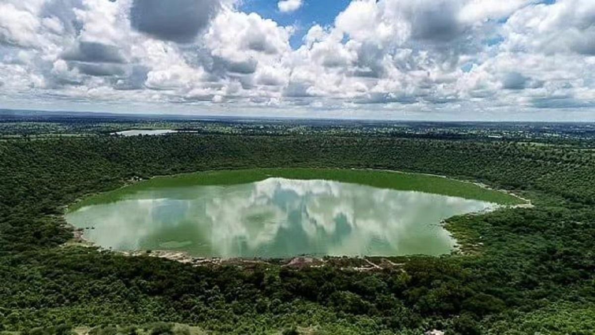Experience the Mystique of Lonar Lake with Maharashtra Tourism ...