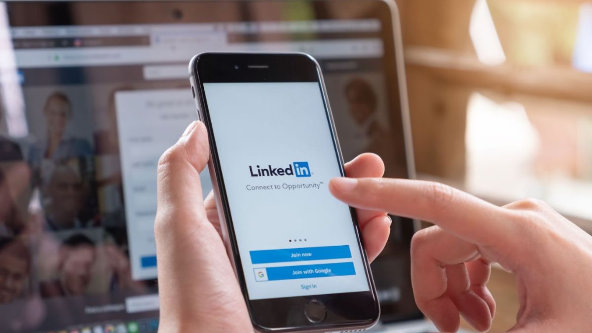 How to Earn Money on LinkedIn: Discover 5 Simple Ways to Generate Side Income on LinkedIn - PuneNow
