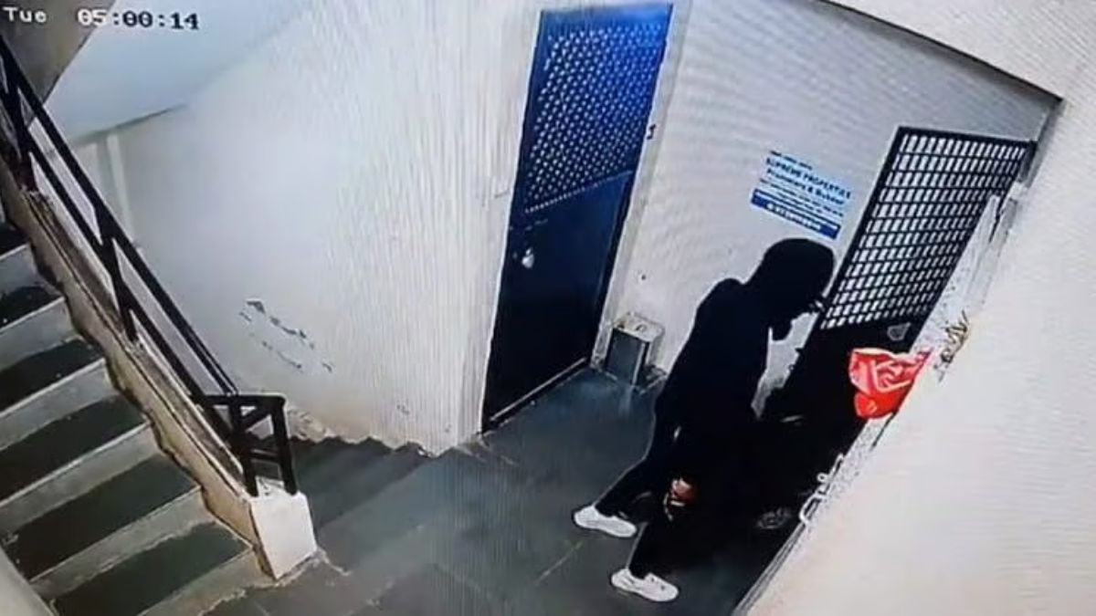 Pune: Caught on CCTV; Masked, Armed Men Attempt Break-In at Dhanori ...