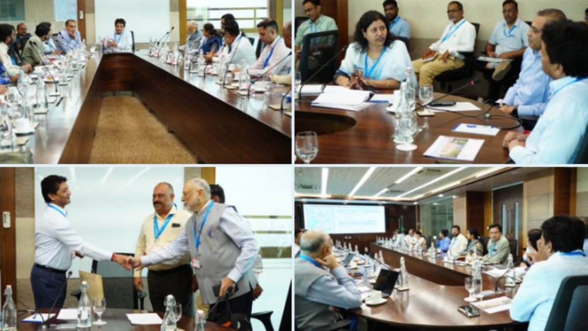 Pune/Hinjawadi: PMRDA Reviews Metro Line 3 Status, Expansion of Roads ...