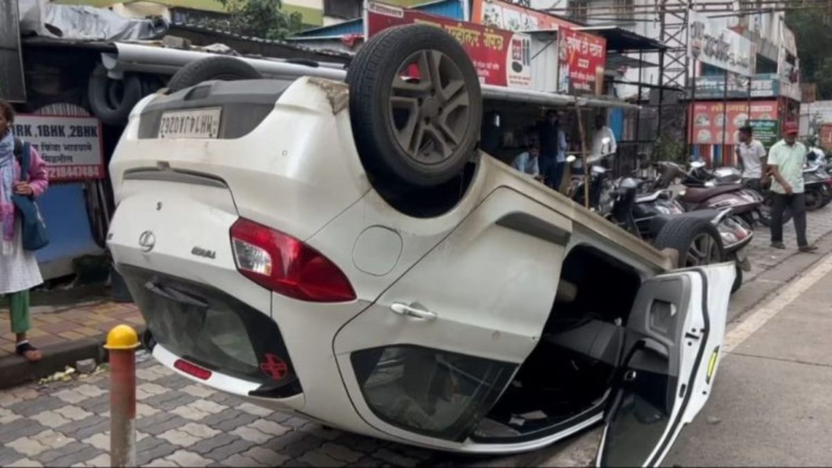 Pune Accident: Doctor’s Car Overturns Near Ramkrushna Natyagruha ...