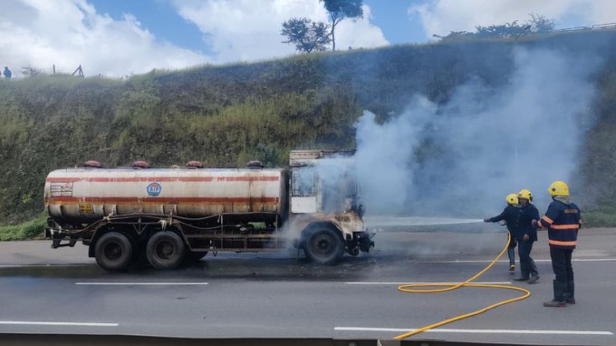 Tanker Catches Fire Near New Tunnel on Pune-Bengaluru Highway, No ...