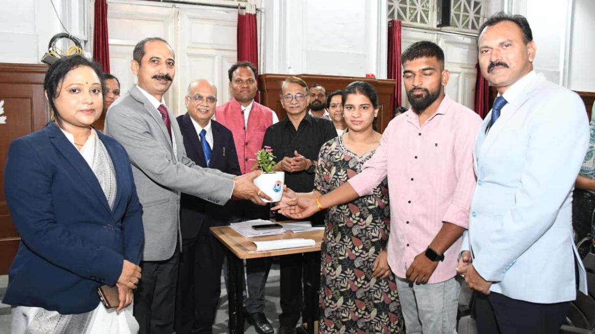 Pune Tops Maharashtra in National Lok Adalat, Settles 1.45 Lakh Cases ...