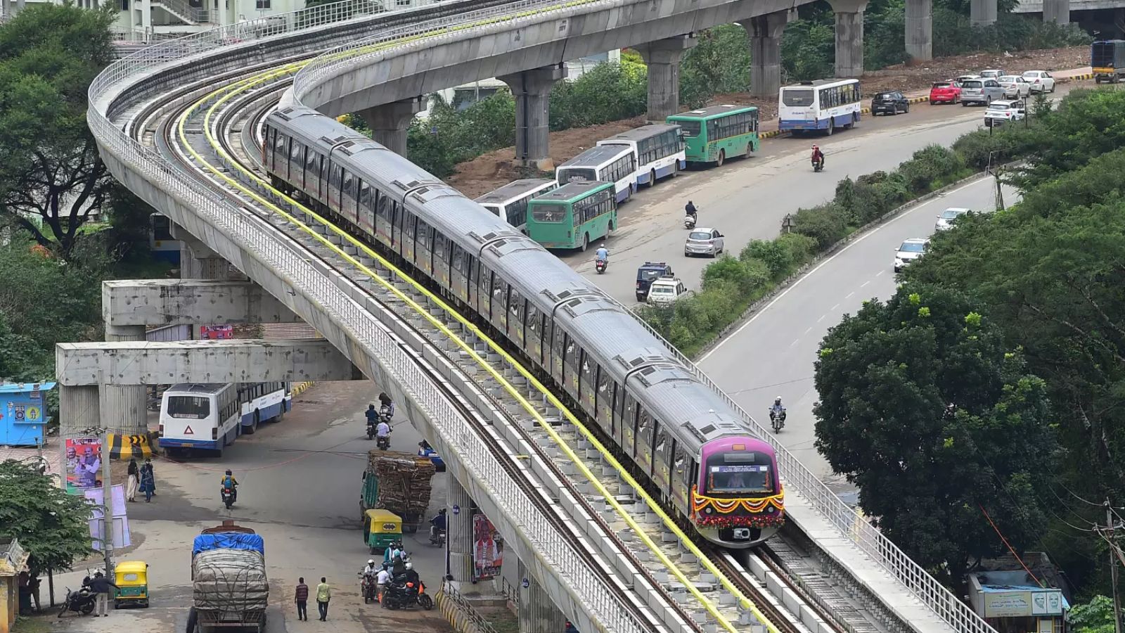 Bengaluru Metro Goes Fully Digital: BMRCL Launches Unlimited Mobile QR ...